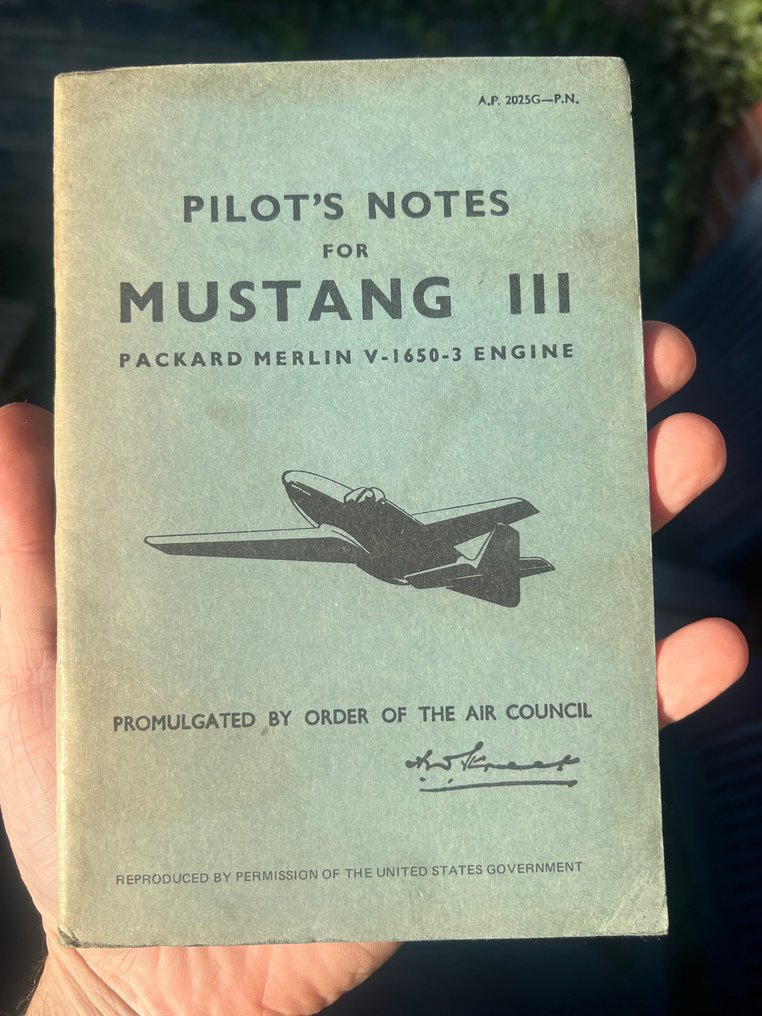 UK/USA - RAF Flying Handbook - P51 Mustang!!! - Fighter aircraft - Pilot Training Manual - June ...