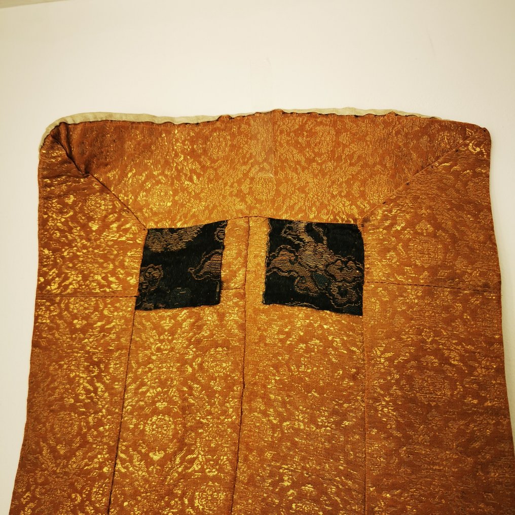 Buddhistic objects - Ōhi (横被) - Buddhist priest's stole (1) - Silk - 1800-1850, 1850-1900 Edo ...