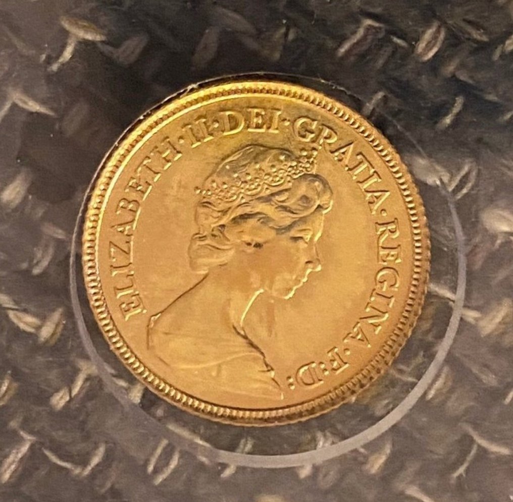 United Kingdom. 1/2 Sovereign 1982 Elizabeth II - Catawiki