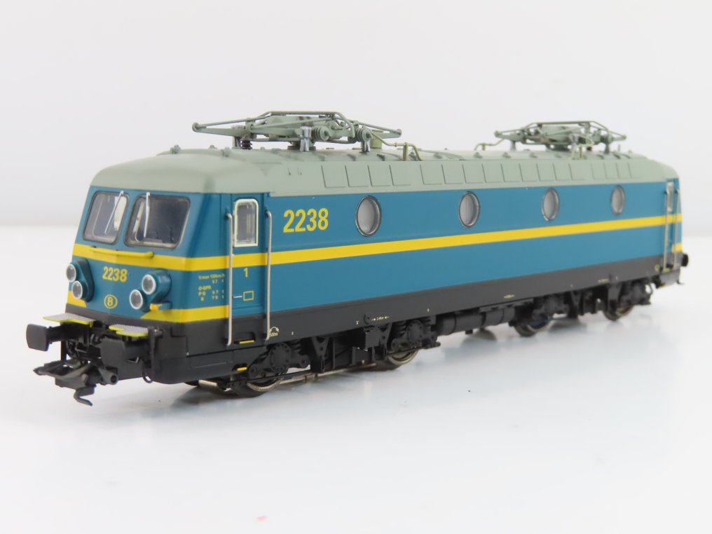Märklin H0 - 33232.800 - Electric locomotive (1) - HLE 22 - NMBS, SNCB - Catawiki