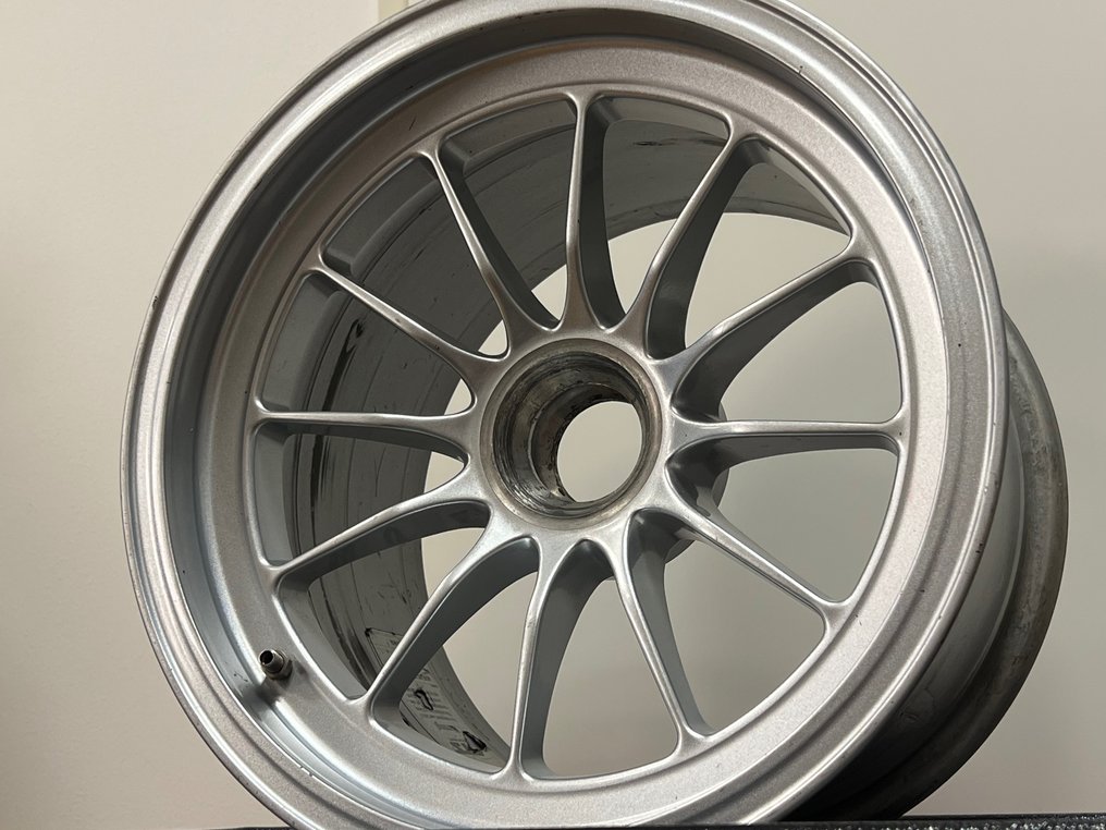 Wheel - F3 European Championship Wheel - Motorsport. Magnesium Racing ...