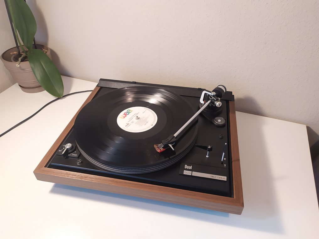 Dual - CS 504 - Auto Stop & Lift - Belt Drive Pladespiller - Catawiki