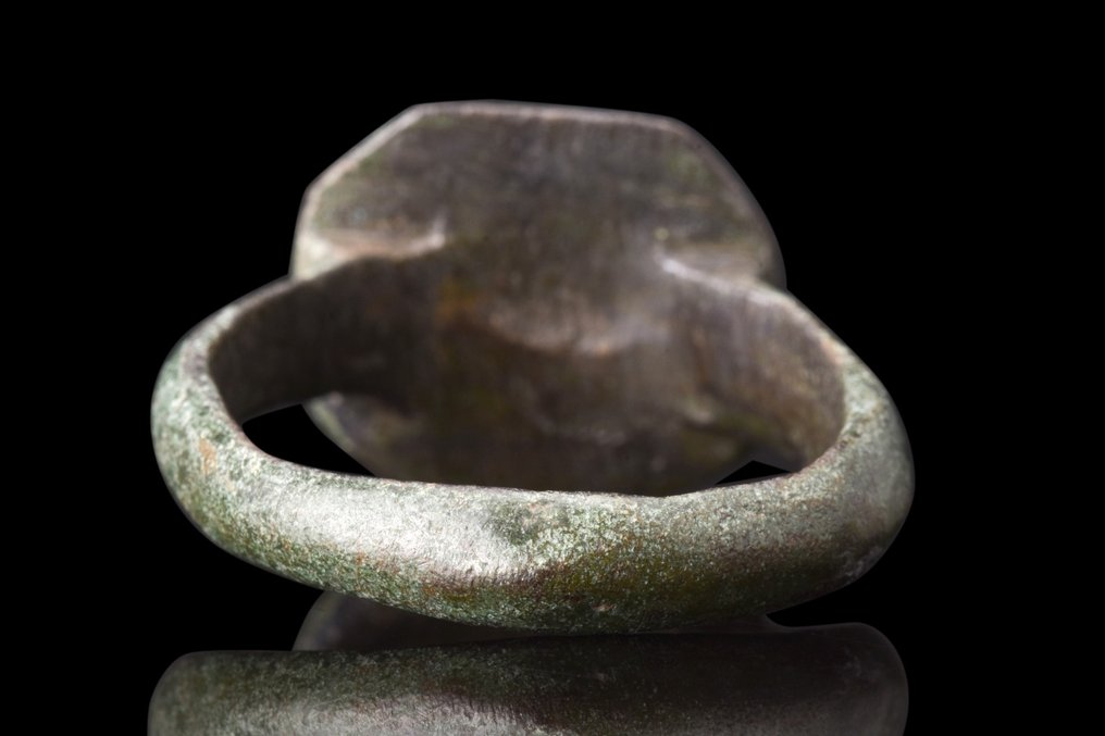 Islamic Bronze Ring With Calligraphy - Catawiki