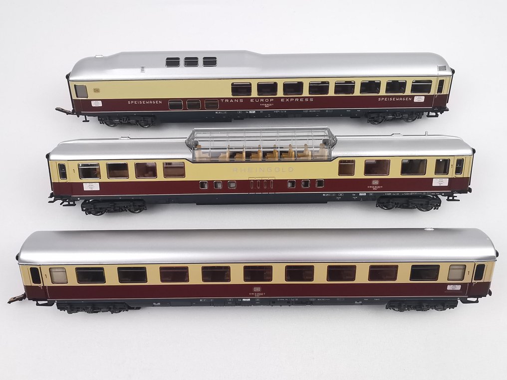 Märklin H0 - 42990 - Ensemble de wagons de passagers pour trains ...