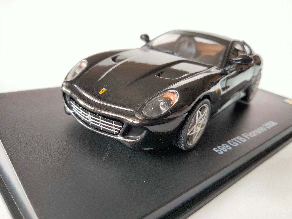 Ferrari Gt Collection - Official Product 1:43 - 2 - Voiture de course ...