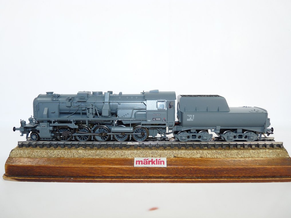 Märklin H0 - 39160 - Steam locomotive with tender (1) - BR 42.90 "Franco Crosti" - DB - Catawiki