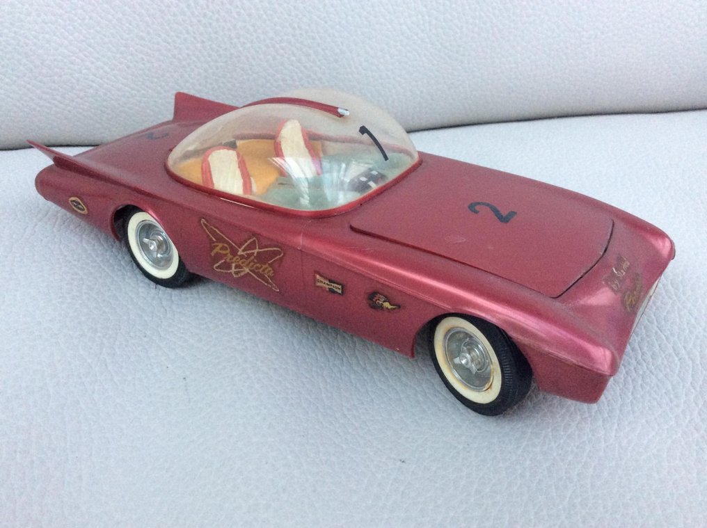 Monogram 1:24 - 1 - Berline miniature - Darryl Starbird's Predicta ...