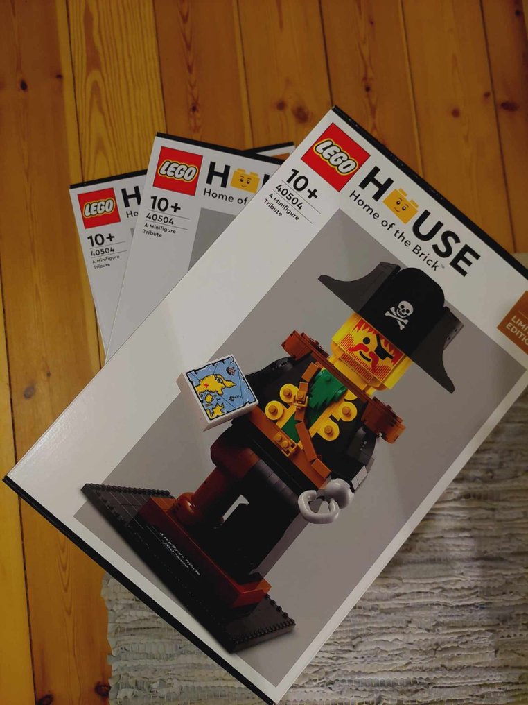 Lego - Lego House - 40504 - A Minifigure Tribute (8 sealed sets) - 2020 ...