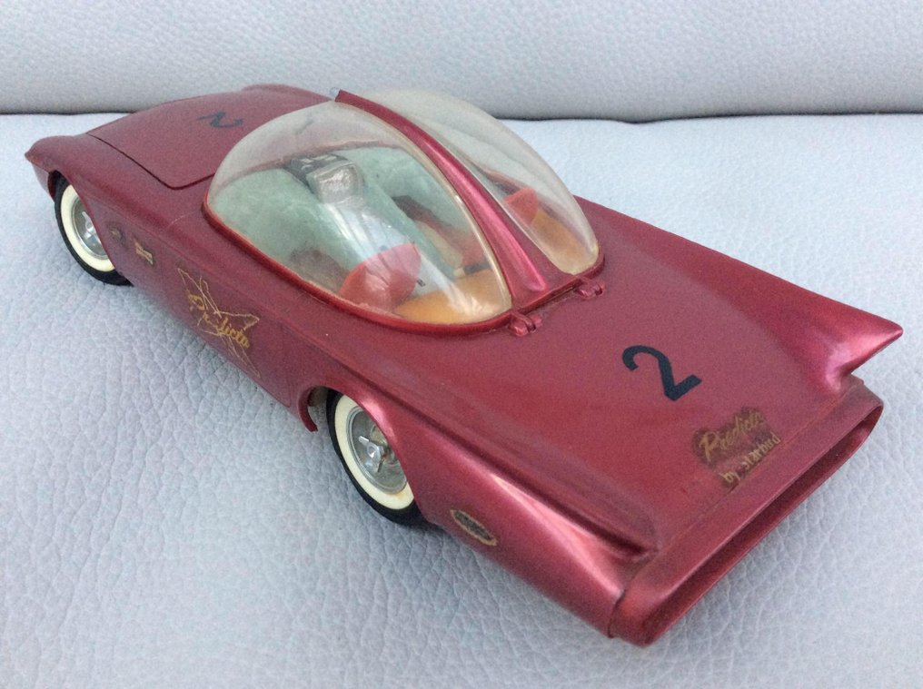 Monogram 1:24 - 1 - Berline miniature - Darryl Starbird's Predicta ...