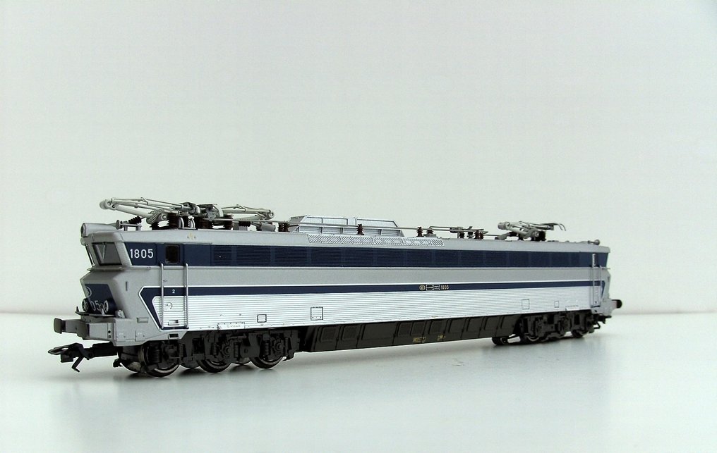 Märklin H0 - 39402 - Electric locomotive (1) - Series 18 - NMBS - Catawiki