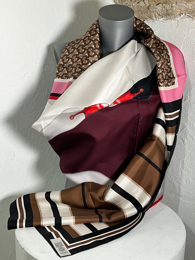 Burberry - 210cm 70 cm , Majestueuse - Scarf - Catawiki