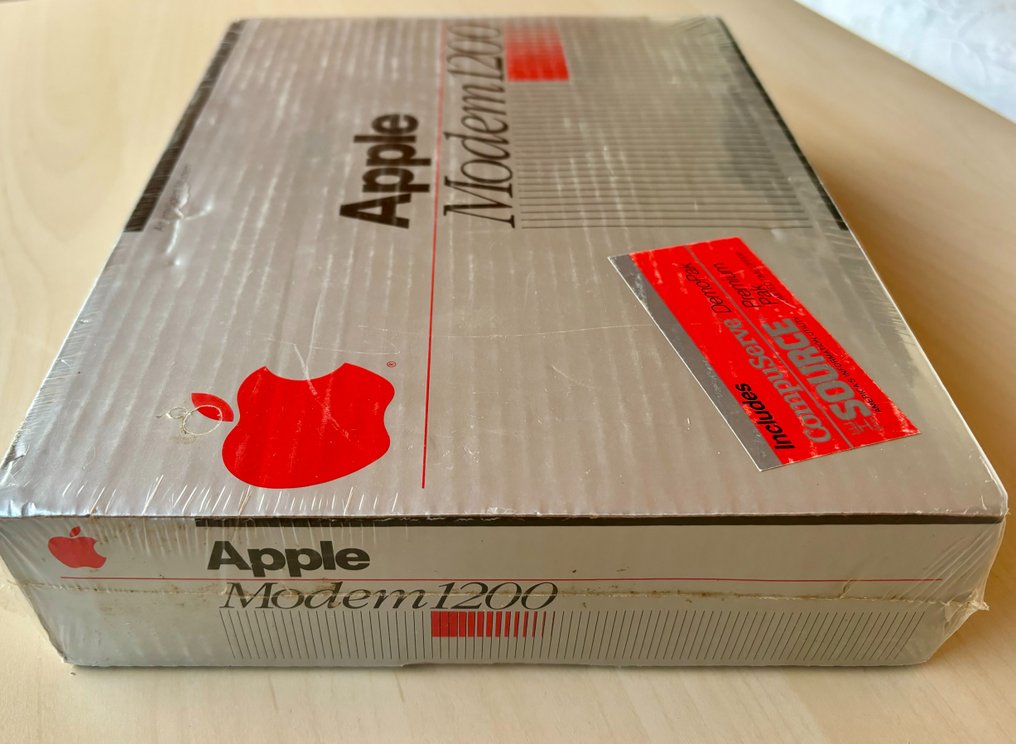 Apple Modem 1200 A9M0301 - Computer (1) - In original sealed box - Catawiki