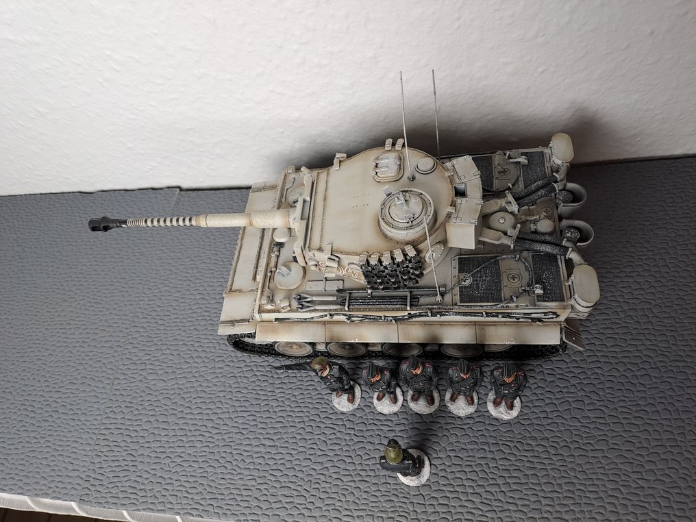 War Park Miniatures - Personnage miniature - Wittmanns Command Tiger ...