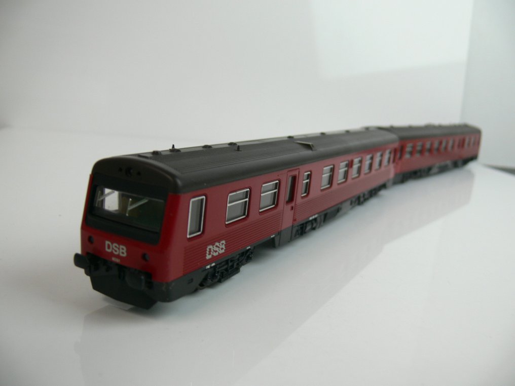 Lima H0 - 201092L/201093 - Togenhed (1) - DMU MR 4051 - DSB - Catawiki