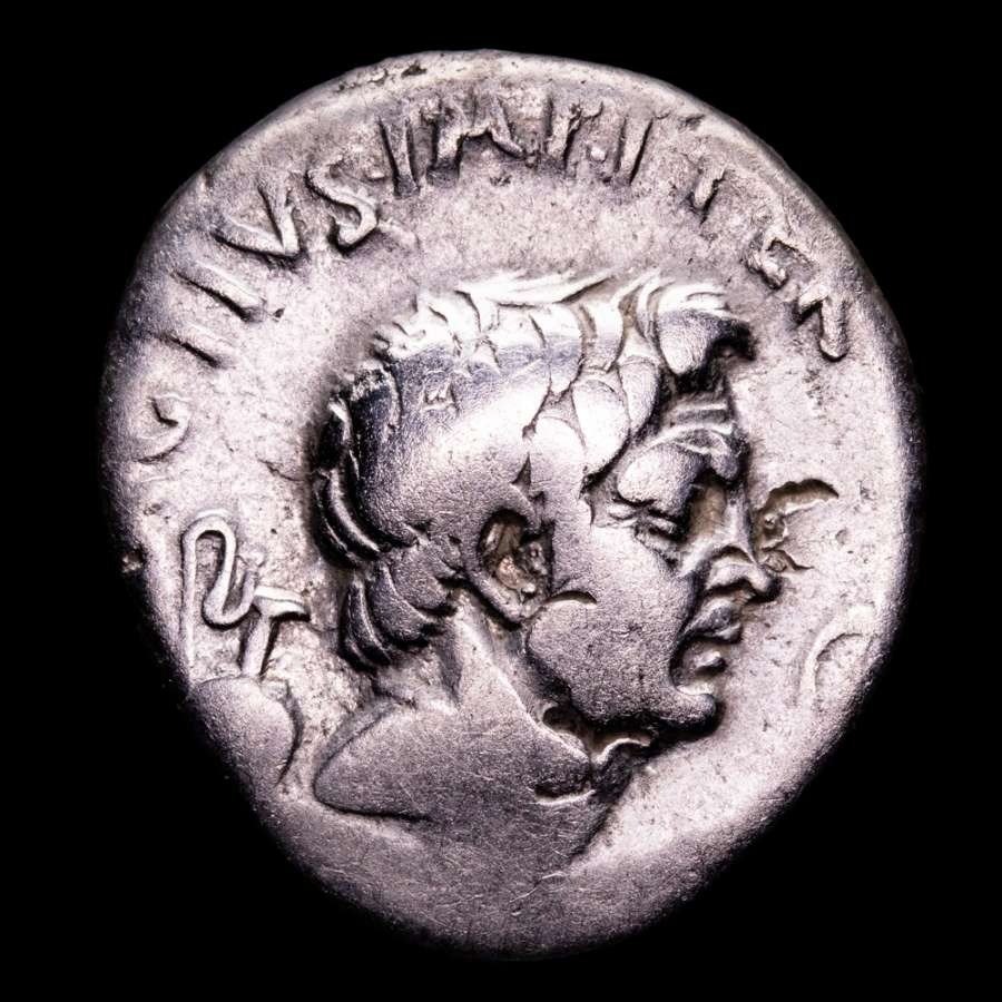 Römische Republik. Pompey Magnus. Denarius from Sicily 42-40 BC ...