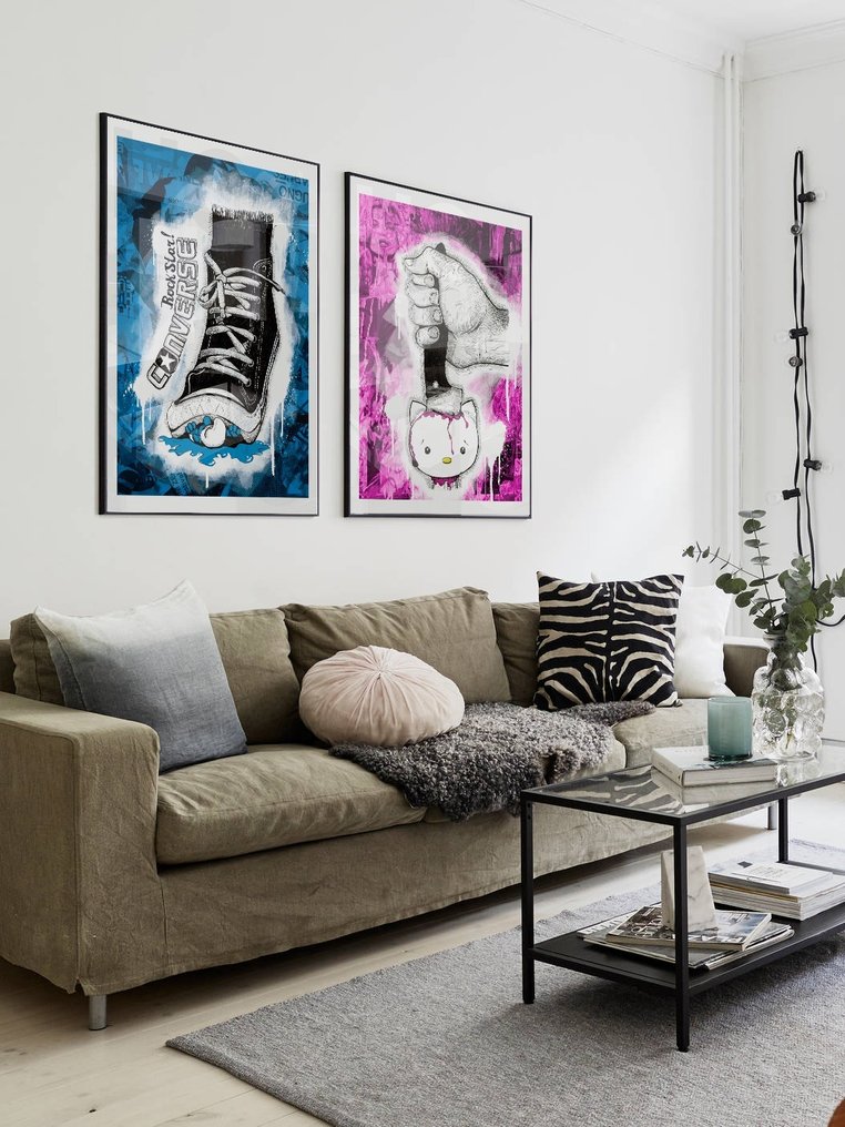 Josh Mahaby (1982) - Smash Smurf + Bye Bye Kitty (LOT 2 PRINTS) - Catawiki