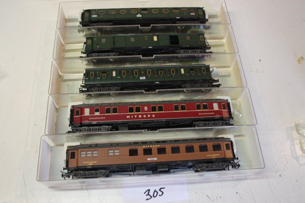 Fleischmann H0 - 5083/5084/5087/5078/5081 - Model train passenger carriage (5) - Trunk of five ...