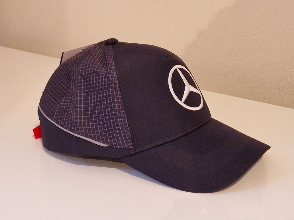 Mercedes - Formula One - Lewis Hamilton - Baseball cap - Catawiki