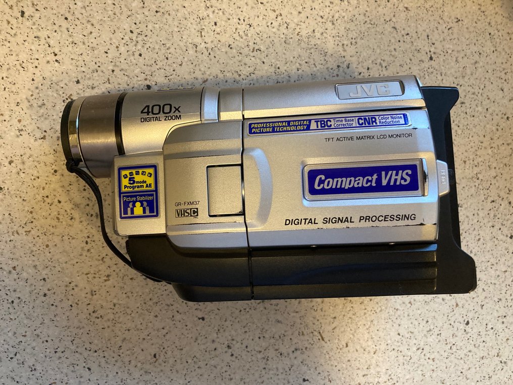 JVC, Sony GR-AX227 / GR-FCM38EG / GR-FCM37E / DCR-TRV17E Videokamera ...