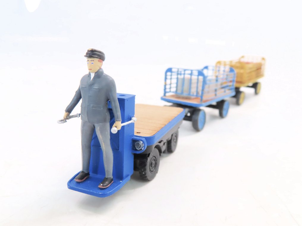 Real Modell, Tamiya, Carson 0 - Model train vehicles (4) - Esslinger ...