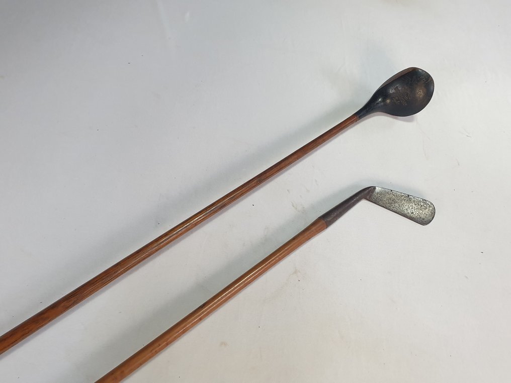 2 Antique golf clubs, Wood & Putter, 1890s - 1930s. Marked. Hickory ...