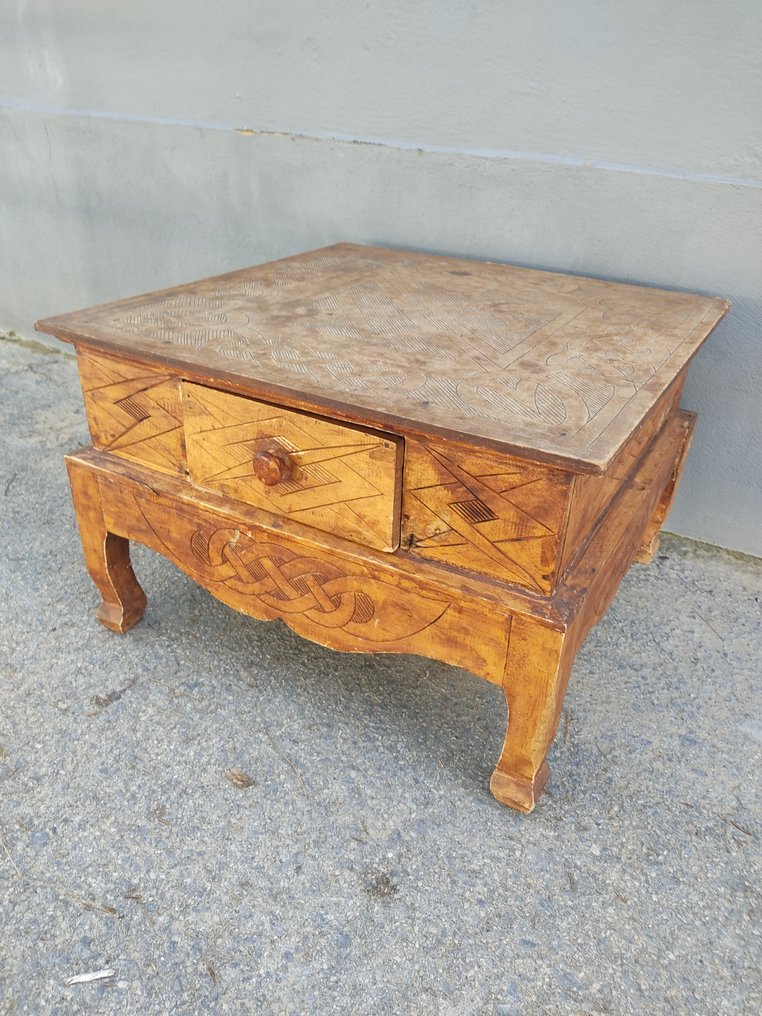 Coffee table - Mesa árabe de té - Wood - Catawiki