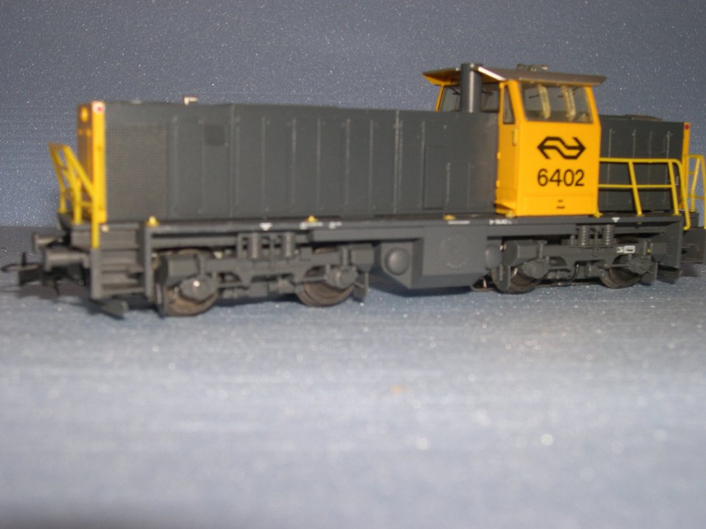 Liliput H0 - 124 48 - Model train (1) - Locomotive 6402 - NS - Catawiki