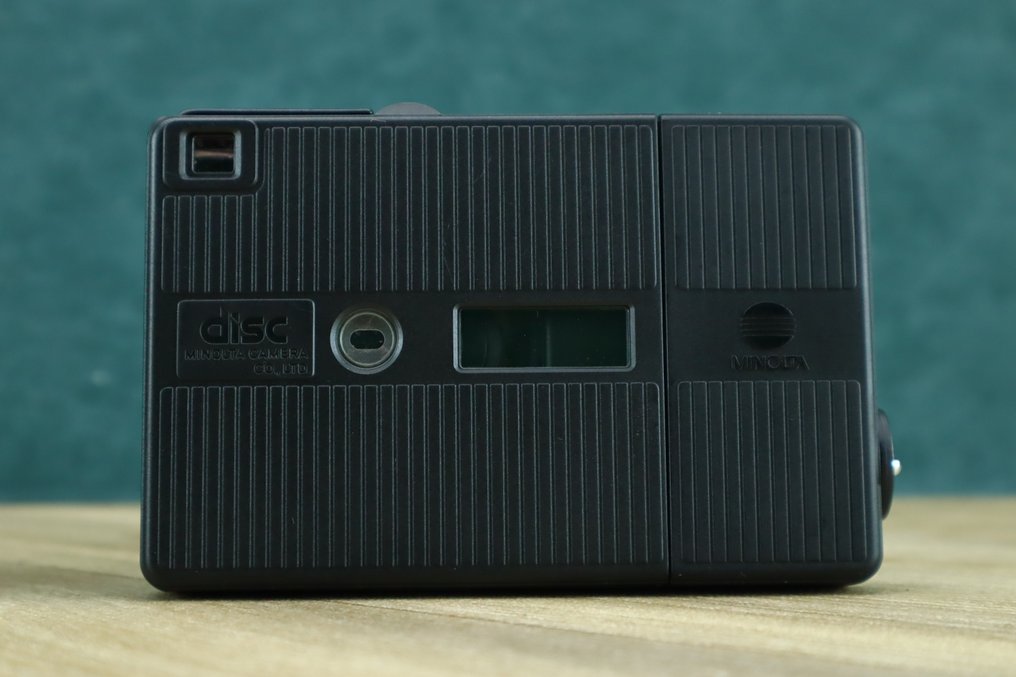 Minolta Disc 5 & Disc-7 (with selfie mirror) Disc camera - Catawiki