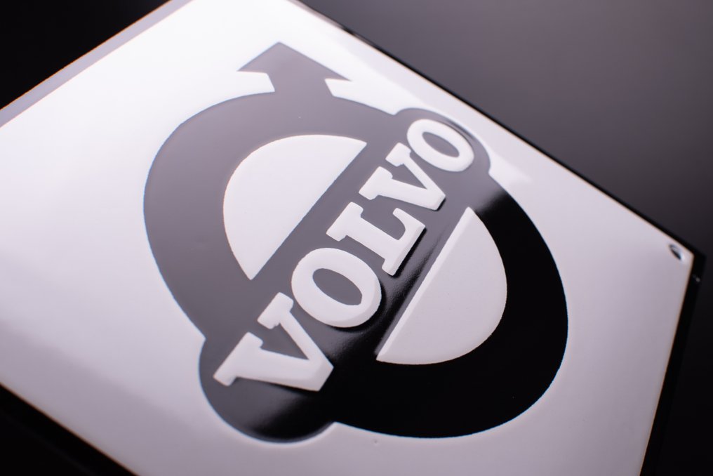Volvo; enamel sign; first auction with this design; handmade! - Sign (1 ...