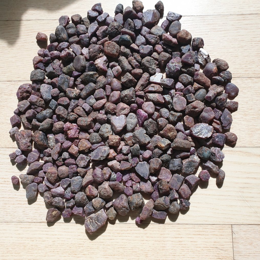 Ruby Crystals- 998 g - Catawiki