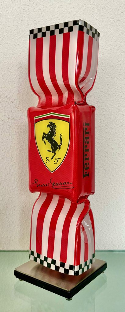 Michael Daniëls - Sculpture, Ferrari Art Candy - 32 cm - Perspex - Catawiki