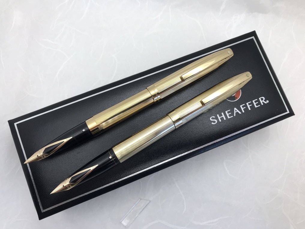 Sheaffer - 2 stuks in gebruikte staat - Caneta de tinta permanente - Catawiki