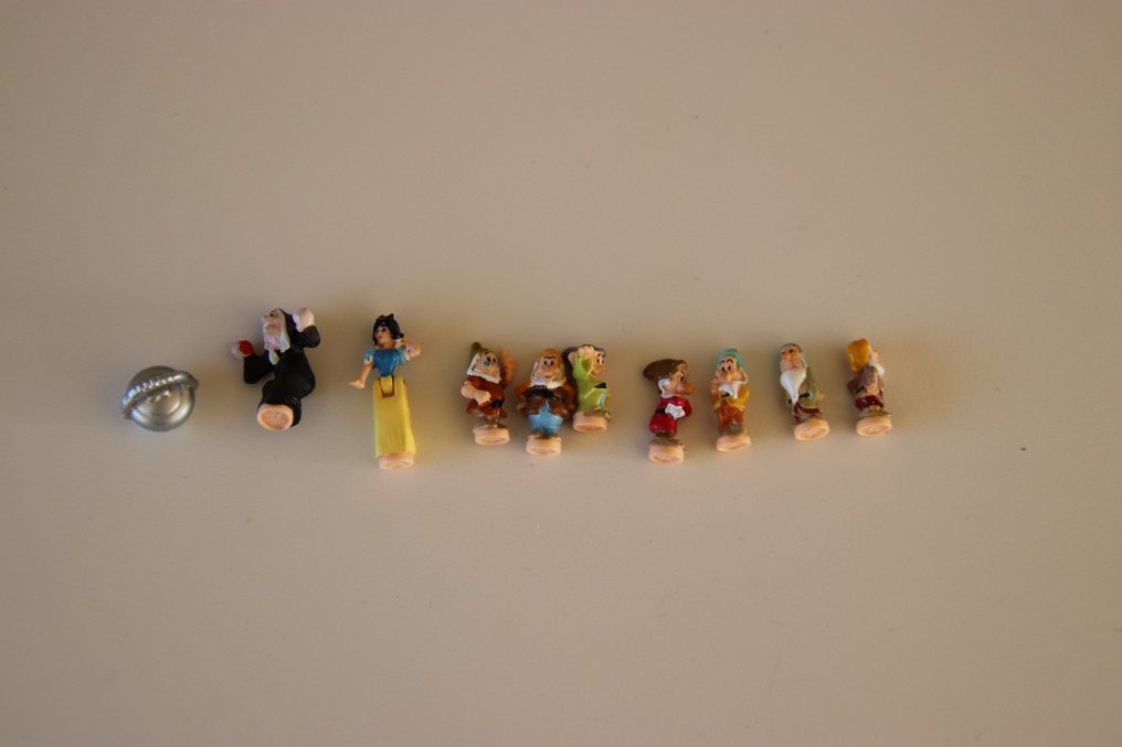 Bluebird Toys Disney - Figure - Disney Snow White and the Seven Dwarfs ...