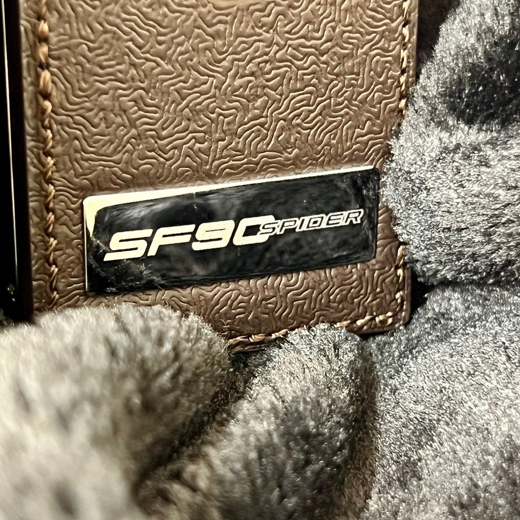 Key - Ferrari - Ferrari SF 90 Spider Key - Mint condition - 2023 - Catawiki