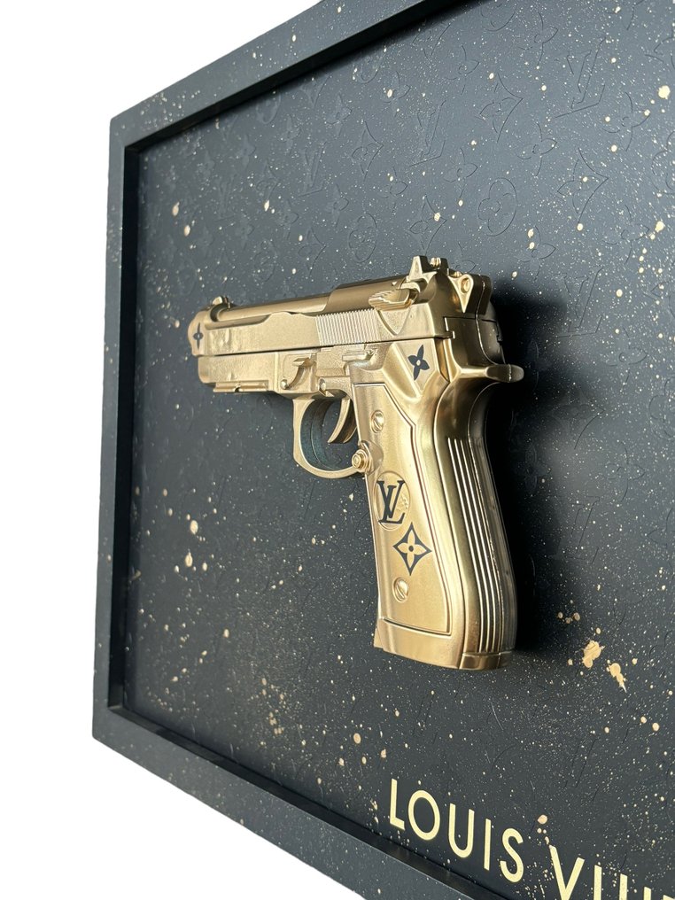 AmsterdamArts - Louis Vuitton Golden gun wall art - Catawiki