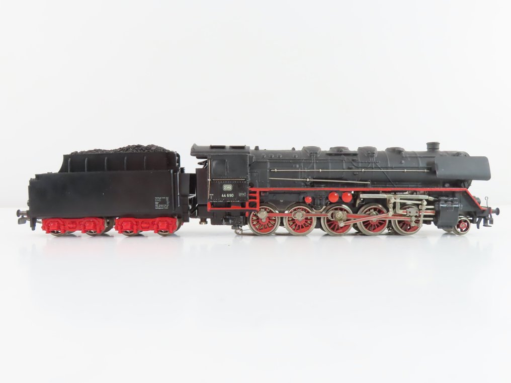 Märklin H0 - 3047.3 - Steam locomotive with tender (1) - BR 44 with ...