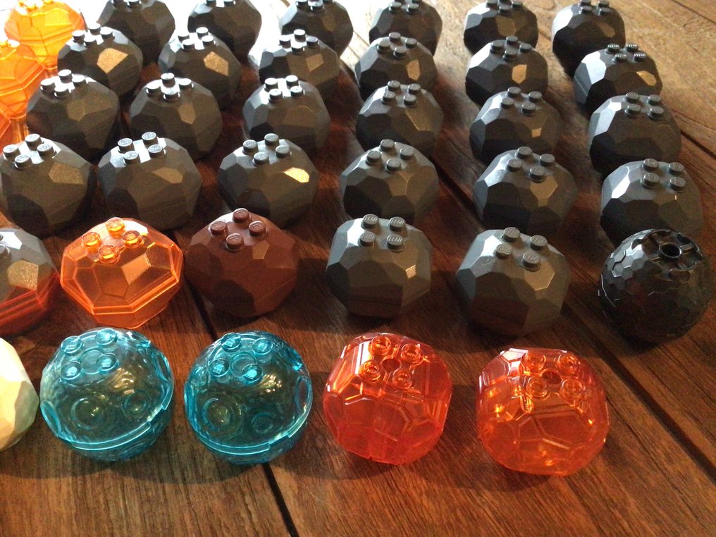 LEGO - 53 x Rock boulders / alien pods / Arctic globes - Catawiki