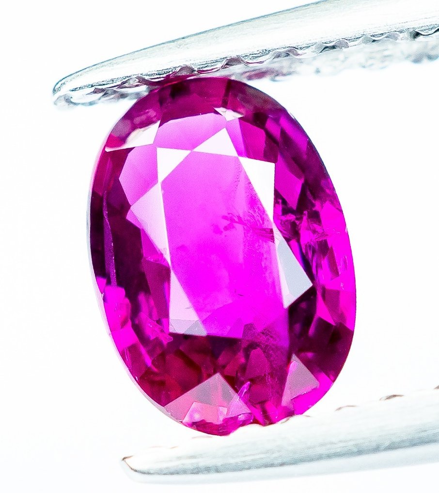 No Reserve - Vivid/Deep Purplish Red (Burma) Ruby - 0.62 ct - Catawiki No Reserve - Vivid/Deep Purplish Red (Burma) Ruby - 0.62 ct - Catawiki