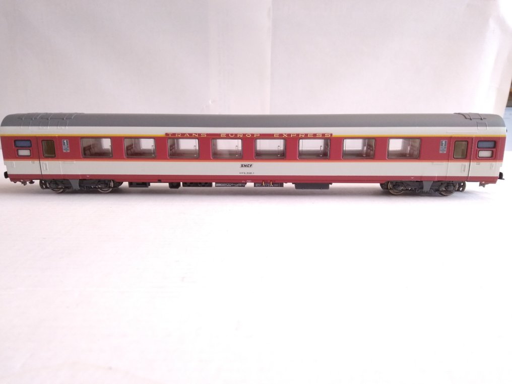 L.S.Models H0 - 40103 - Model train passenger carriage (1) - Grand Comfort car in concrete ...