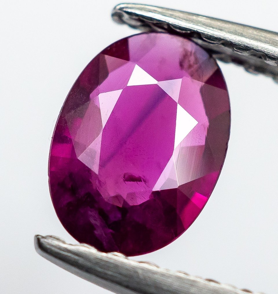 No Reserve - Vivid/Deep Purplish Red (Burma) Ruby - 0.51 ct - Catawiki No Reserve - Vivid/Deep Purplish Red (Burma) Ruby - 0.51 ct - Catawiki