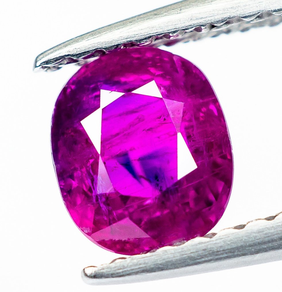 No Reserve - Vivid/Deep Purplish Red (Burma) Ruby - 0.84 ct - Catawiki No Reserve - Vivid/Deep Purplish Red (Burma) Ruby - 0.84 ct - Catawiki