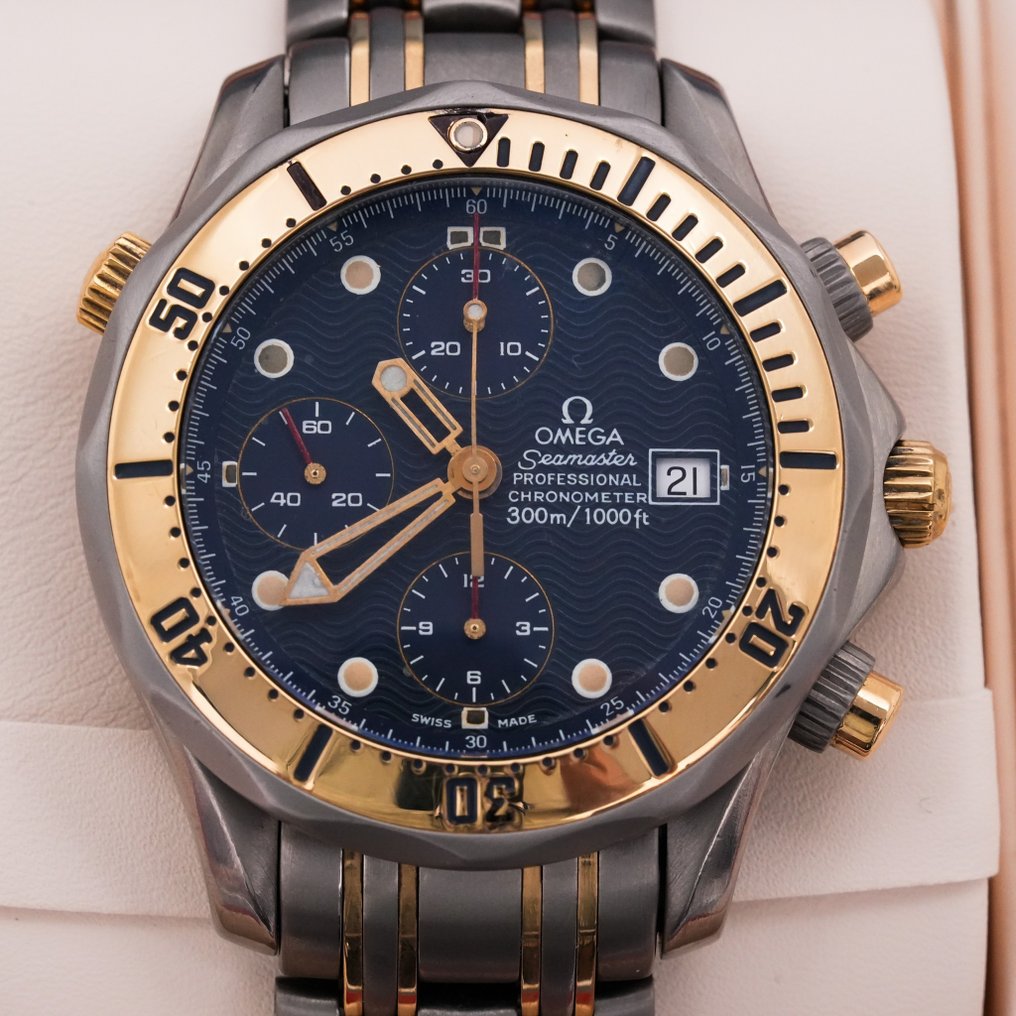 Omega - Seamaster Diver 300 M Titanium/Rose Gold - 2297.80.00 - Men ...