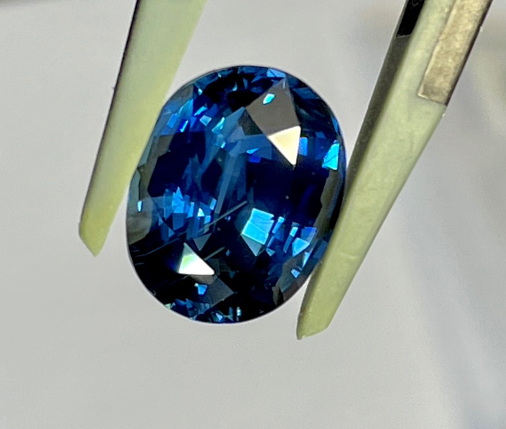 Azul profundo Zafiro - 5.43 ct - Catawiki