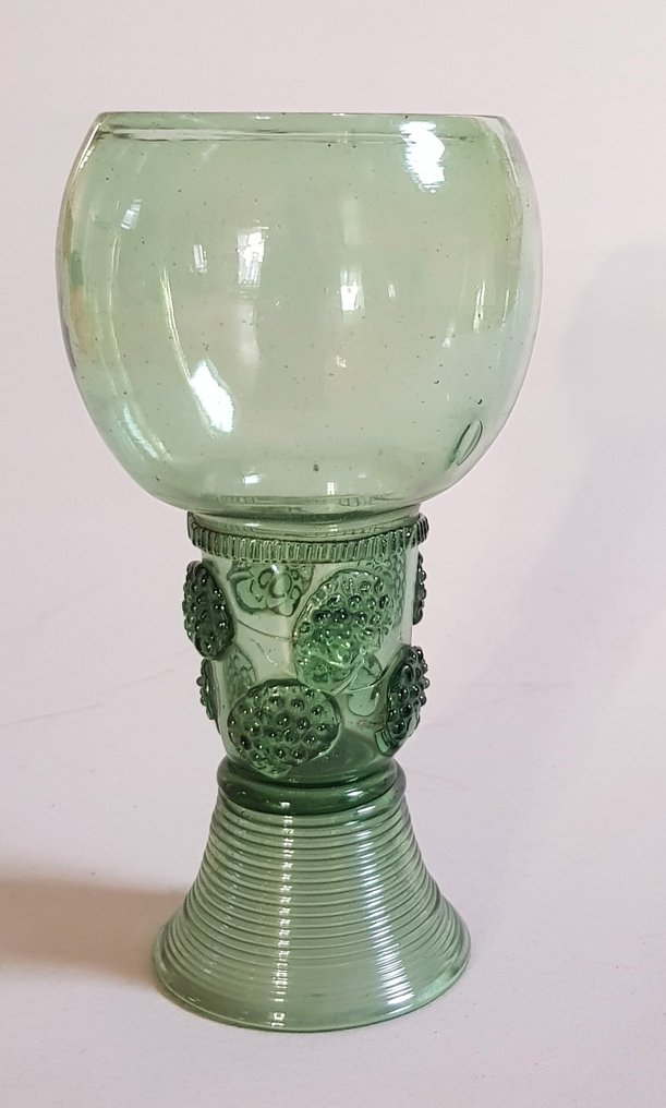 Wine glass (1) - 17th century rummer - Glass - Catawiki