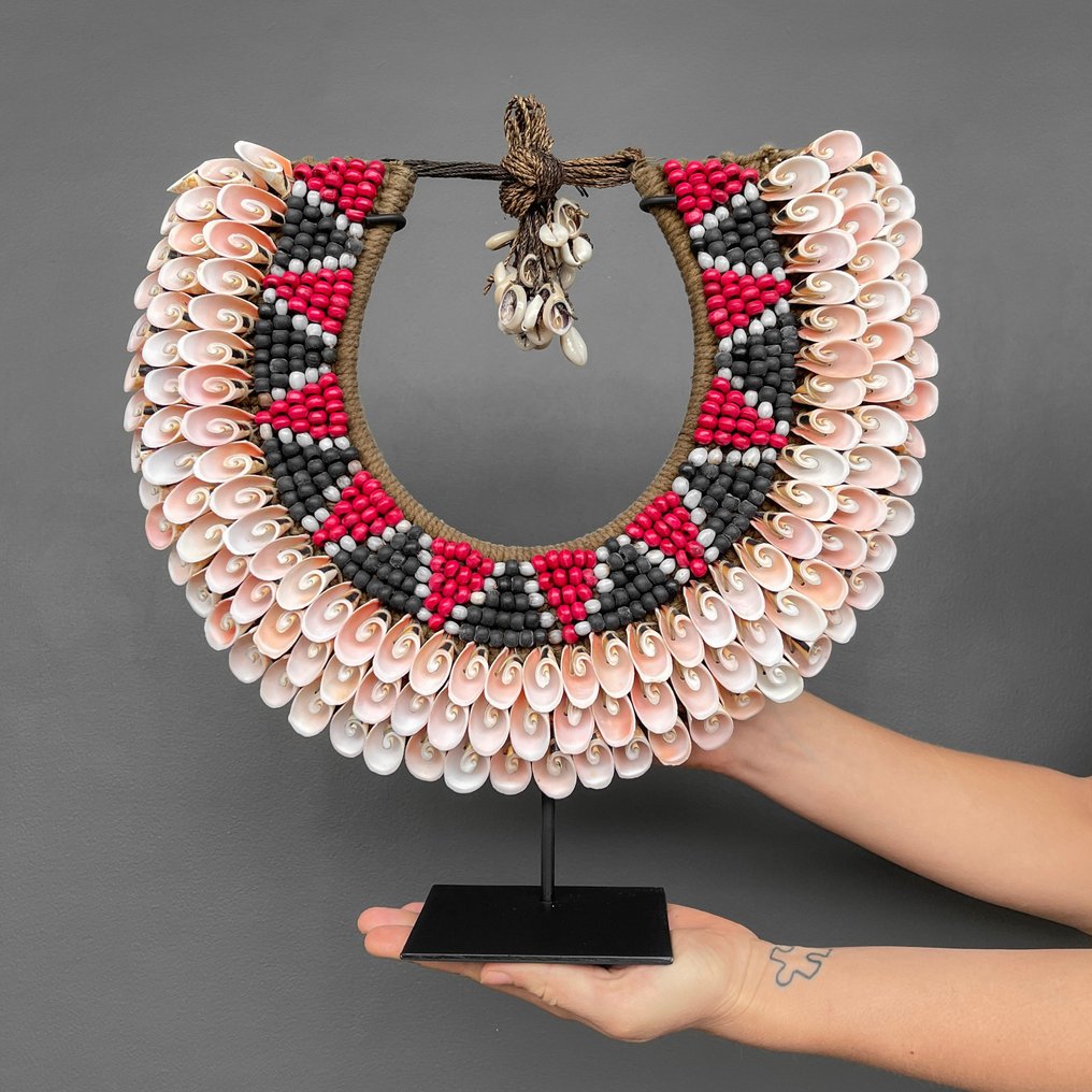 Decorative ornament - NO RESERVE PRICE - SN2 - Decorative Shell ...