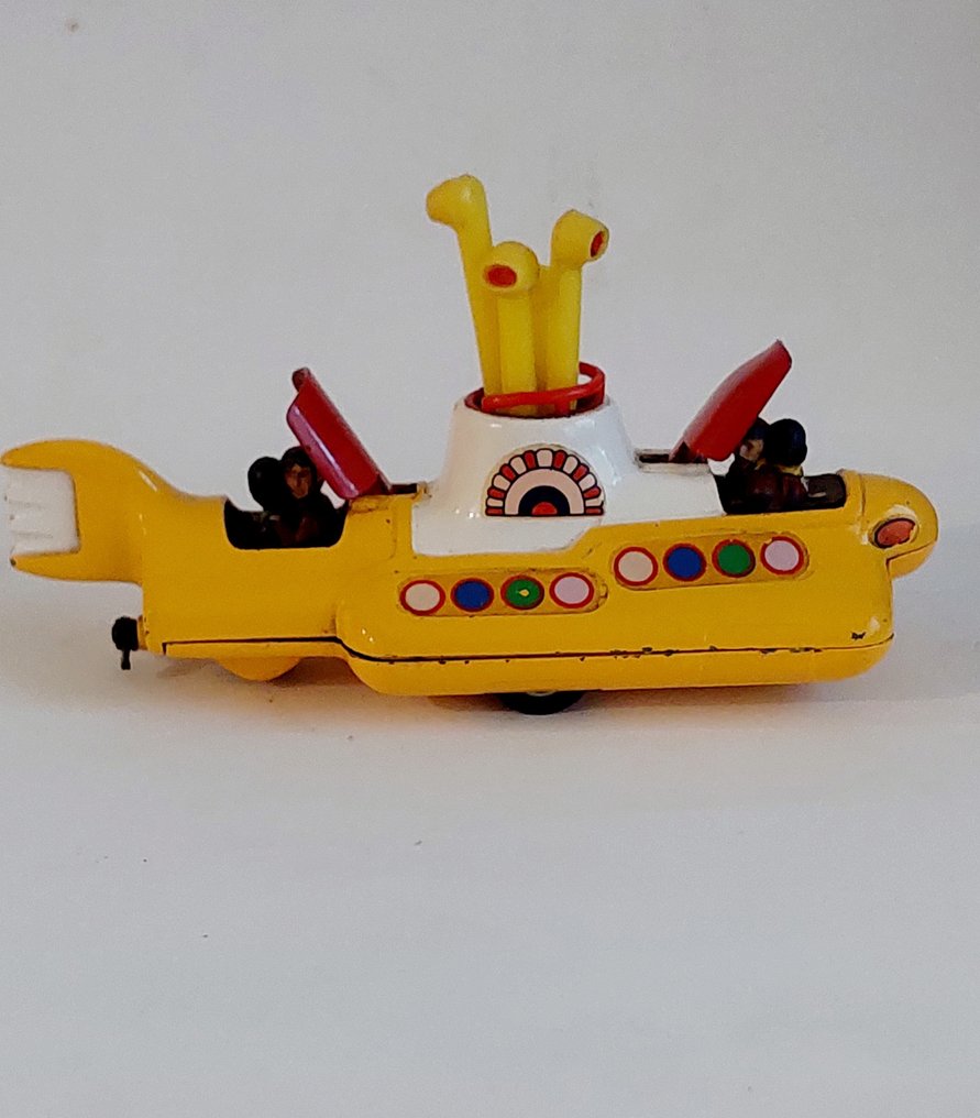 Corgi 1:43 - 1 - Model ship - n. 803 Jellow Submarine original 1968 ...