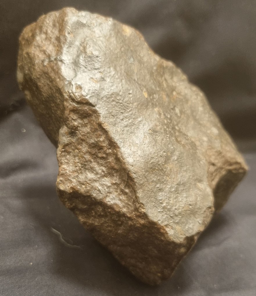 Unclassified NWA meteorite full - Height: 10 cm - Width: 7 cm- 730 g ...