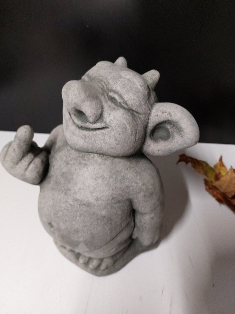 Beeld, mythical figure troll as devil - 25 cm - cast stone - Catawiki
