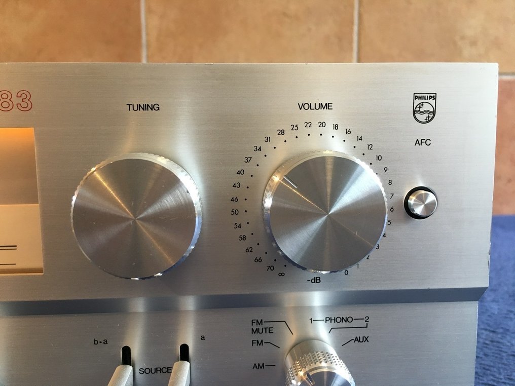 Philips - 22AH683 Solid state stereo receiver - Catawiki