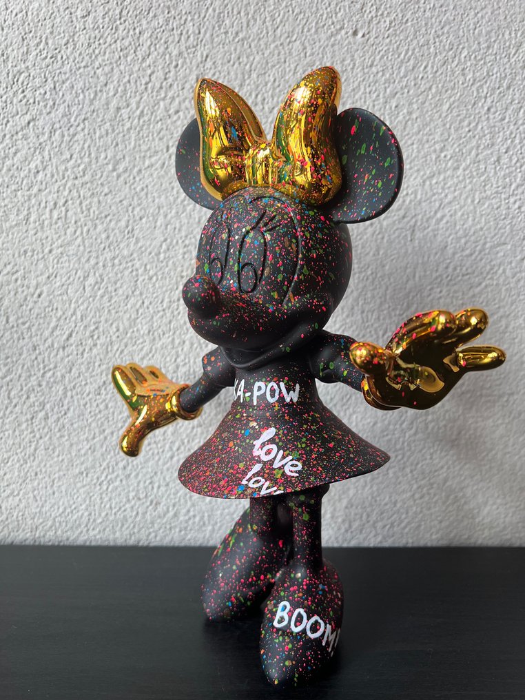 ISV Art - Large Handpainted Statue - Minnie Sparkle and shine - Catawiki